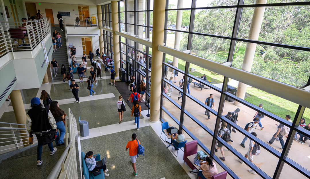 Valencia College experimenta un crecimiento histórico en la inscripción ...